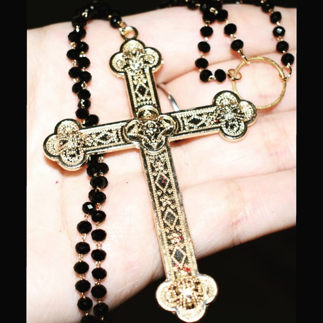 SkullsN'Bones: Gothic Jewelry and Home Decor by IamSkullsNBones
