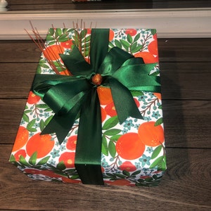 Pre Wrapped Gift Box, Ready to Use, Reusable Empty Gift Box, Unwraps ...