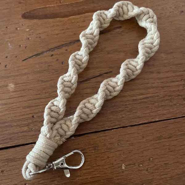 Finger Loop Macrame Keychain, Handmade Cotton Macrame, Keychain Accessories, Mini Wristlet, Boho ...