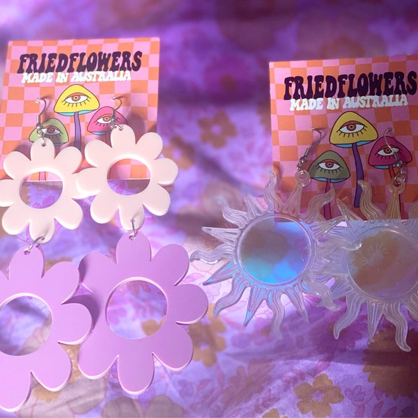 MONOCRHOME VORTEX 1960S Inspired Earrings - Etsy