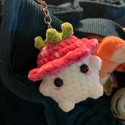 Handmade Chunky Mushroom Crochet Keychain, Cute Themed Mushroom ...
