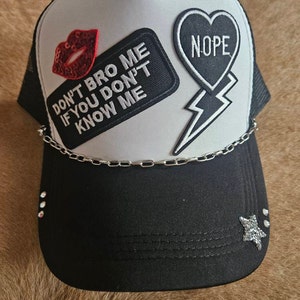 Red Tailed Hawk Bird Facing Right Iron on Applique Embroidered Patch ...