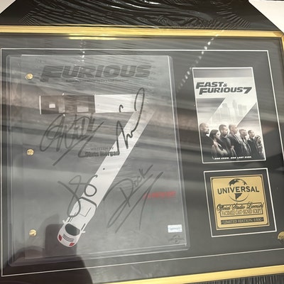 Friends Matthew Perry Memorial Photo Limited Signature Edition Custom ...