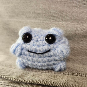 Ted the Thick Toad, Free NO-SEW Crochet Amigurumi PDF Pattern, Small ...