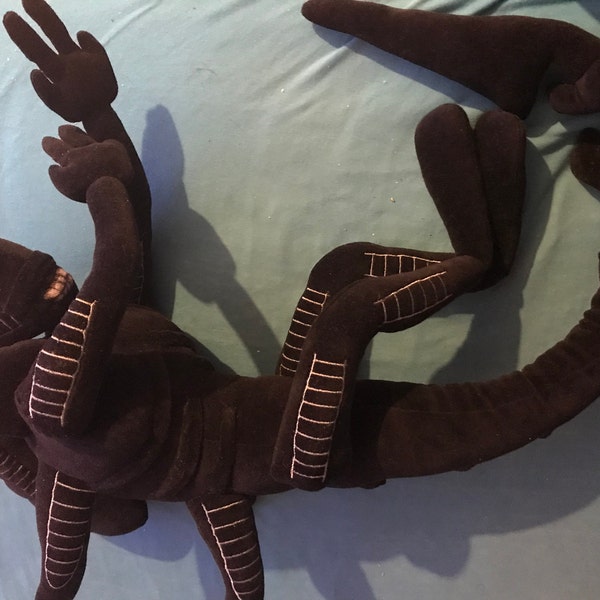 Xenomorph Alien Beanie Plush - Etsy