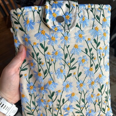 Blue Beige Daisy Embroidered Book Sleeve, Kindle Sleeve, Ereader Cover ...