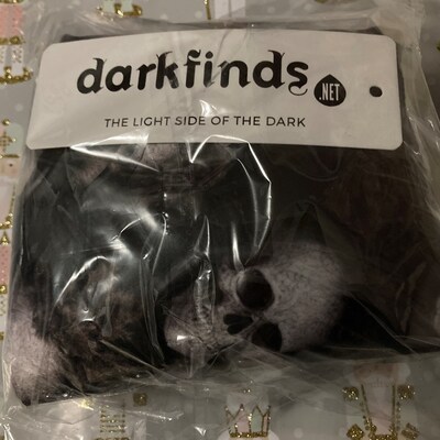 Vampire Bat Grotesque Damask Wallpaper - Etsy