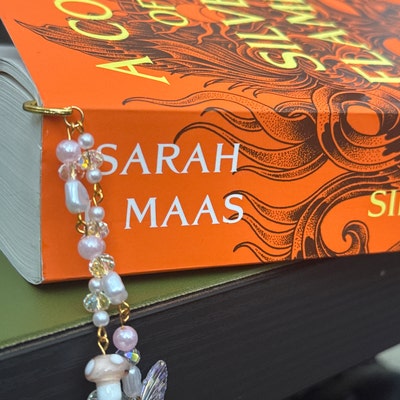 Strawberry Chain Bookmark, Hook Bookmark, Book Lover Gift Idea, Gold ...