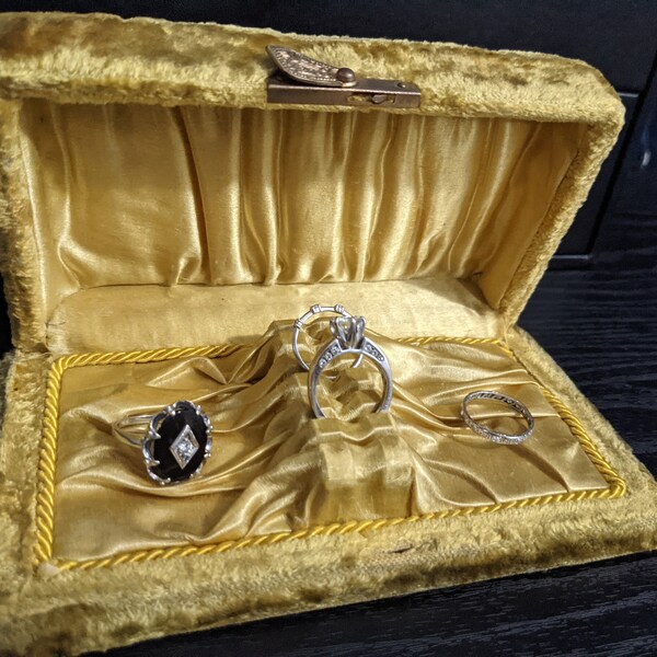 1960s Pair of Carved Soapstone Animals Handcarved Bear & Seal Figurines ...