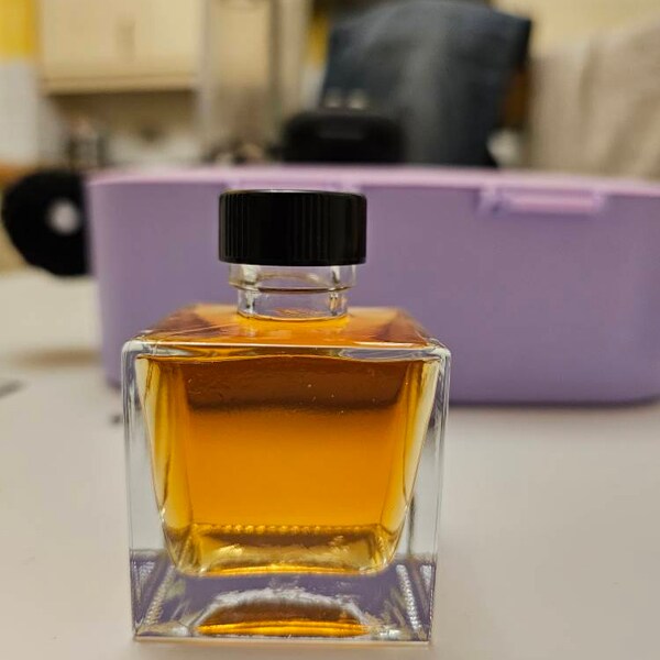 200ml Glass Cube Bottles Supplied With a Choice of Corks Choose Between ...