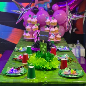 Pixelated Pom Centerpieces Pixelated Party Pixelated Pom Flowers ...