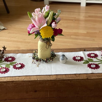 Flower Table Runner / Summer Flower Table Runner / Flower Runner /wool ...