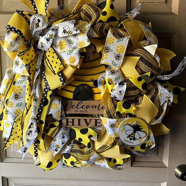 Welcome to Our Hive Bee Themed XL Fun Decoration Wreath Bee Happy Bee ...