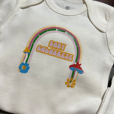 Retro 60s 70s Groovy Hippie Western Smiley Cowboy Daisy Unicorn Desert ...