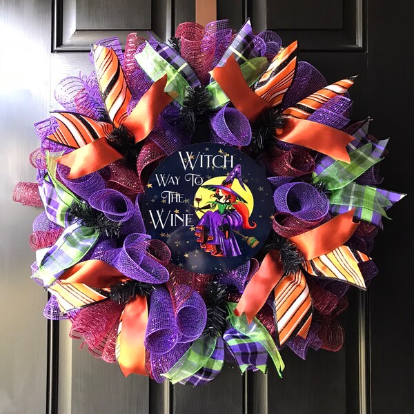 Round Halloween Wreath Sign, Halloween Sign, Witch Way to the Wine ...