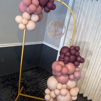 Custom Bridal Shower Sign, Personalized Wood Round Bridal Shower ...