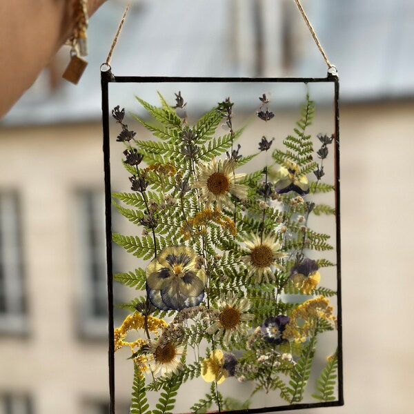 Herbarium Frame. Pressed Flower Frame Suncatcher. Cottagecore Decor ...