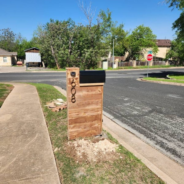Beautiful, Handcrafted Cedar Mailbox Post; A Sure Fire Way to Bring ...