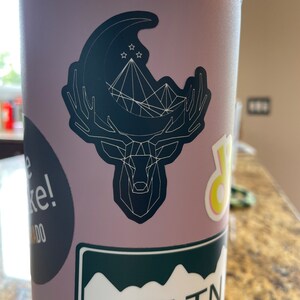 Tri-maas : Acotarthroneofglasscrescentcity Sticker - Etsy