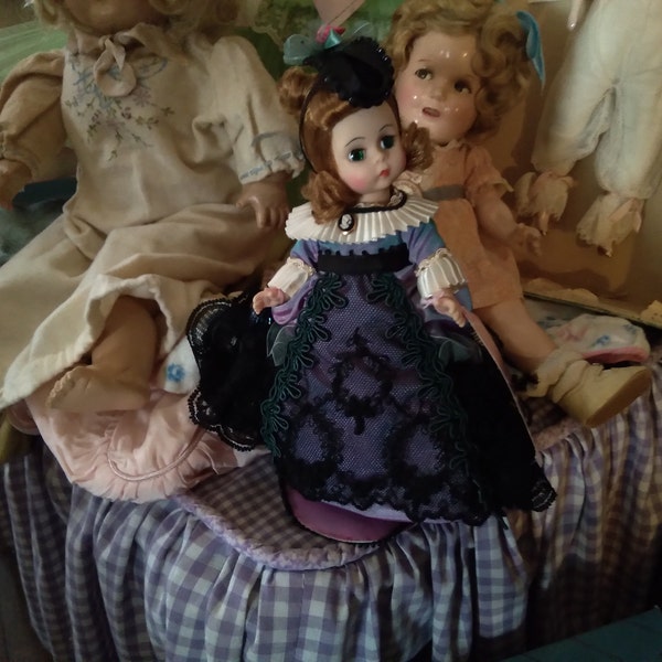 Queen Isabella & Ann Rast Made 1992 by Madame Alexander to Commemorate ...