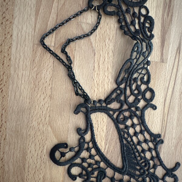 Masquerade Mask With Chains, Half Face Masquerade Mask, Mardi Gras ...