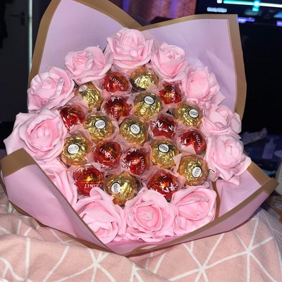 Deluxe Large Lindt Lindor Chocolate Flowers Yankee Candle - Etsy