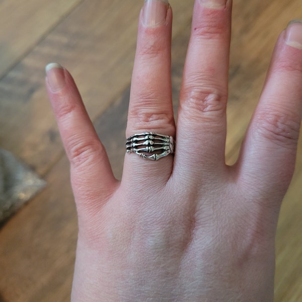 Sterling Silver Skeleton Hand Ring - Etsy