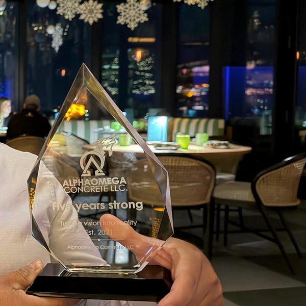 10" Crystal Award Trophy - Crystal Glass Trophy - Personalized ...