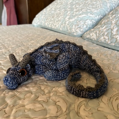 Curvy Sleeping Dragon Crochet Amigurumi Pattern DIGITAL PDF by Crafty ...