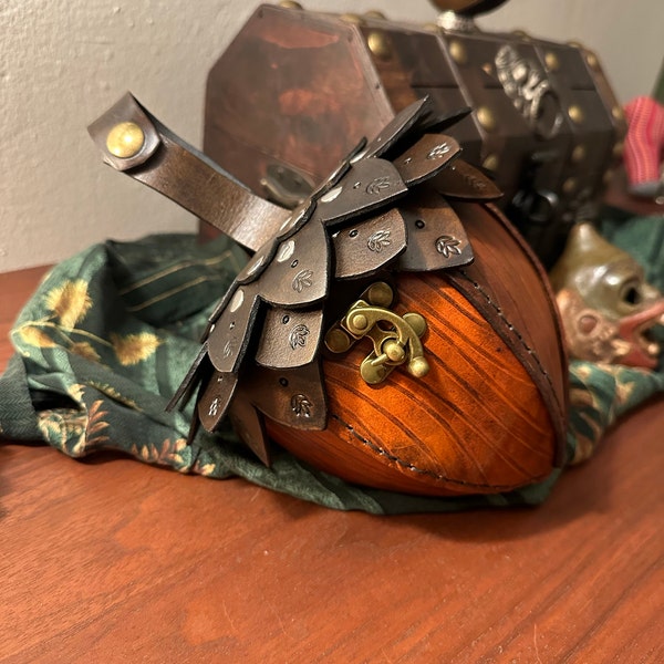 Small Acorn Leather Bag - Etsy