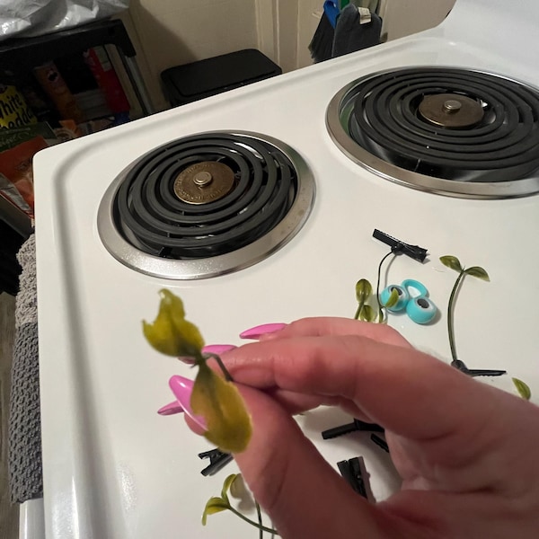 10 Pack Rave Sprouts| Flower Clips| PLUR| Sprout Clips| Ravers| Cute ...