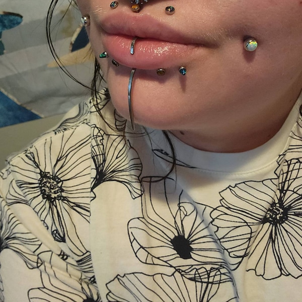 Handmade Hypoallergenic Niobium Talon Lip Ring. Piercing / Body Jewelry ...
