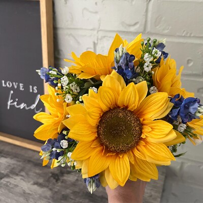 Mini Daisy Flower Bush for Wedding Flowers Mini White Daisy Bundle 13 ...