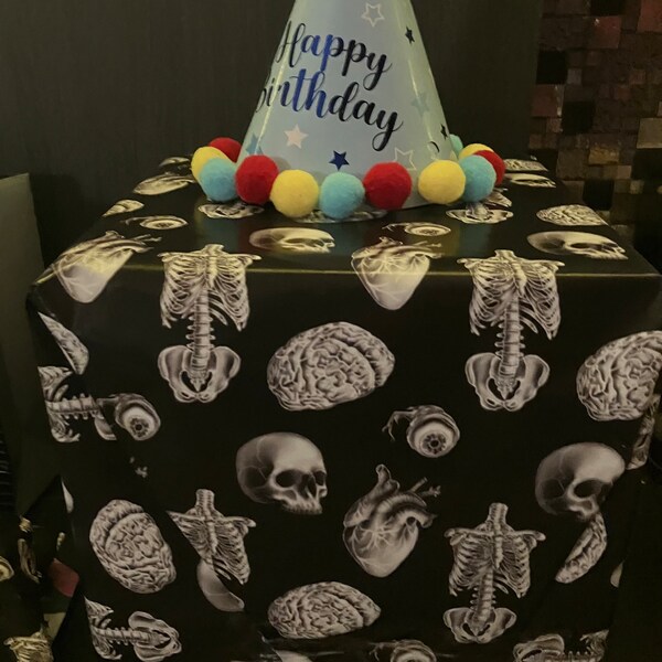 Scream, It's Your Birthday Grimwrap Horror Movie Wrapping Paper, Scream ...