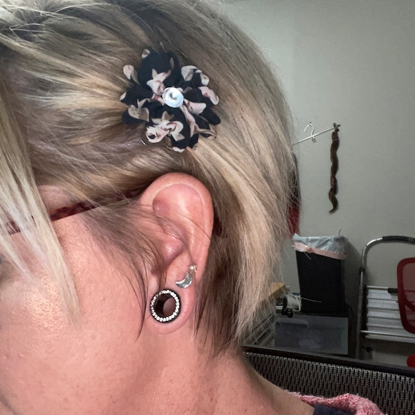 Pair Black Steel Diamond Gem Screw Fit Surgical Steel Tunnels Ear Plugs ...