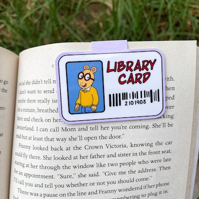 DW Book Club Arthur Library Card Gifts for Librarian Double Sided ...