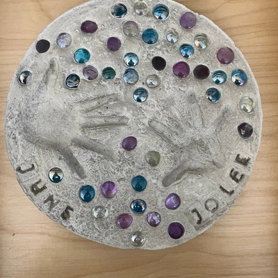 Colored DIY Stepping Stone Kit, Handprint Stepping Stone, Footprint ...