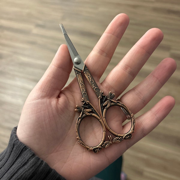 Dragonfly Embroidery Scissors • Unique Garden Theme Quilting Scissors ...