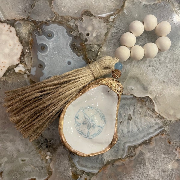 Shell Napkin Ring Set. Oyster Shell Napkin Ring. Beachy Napkin Ring Set ...