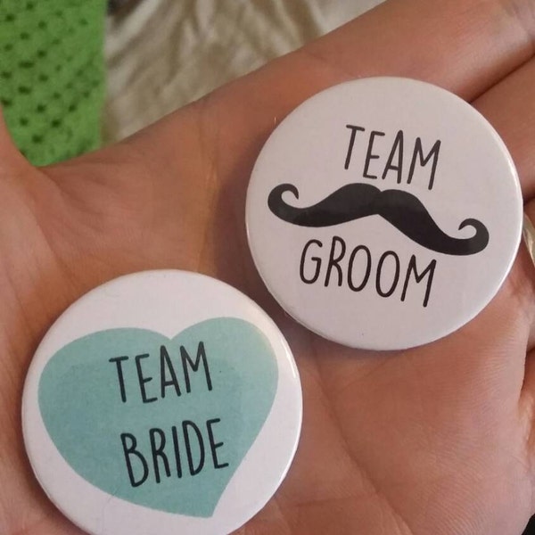 Packs of 50 Badges Bulk OFFER - Quirky Team Bride and Team Groom ...