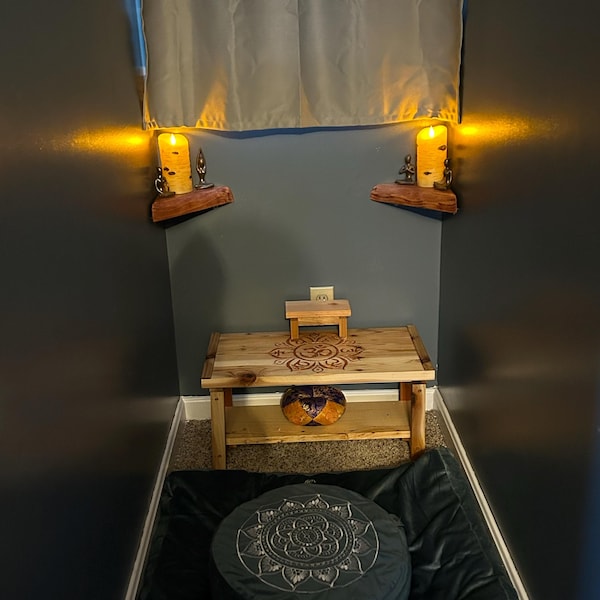 The Raven Altar Table - Etsy