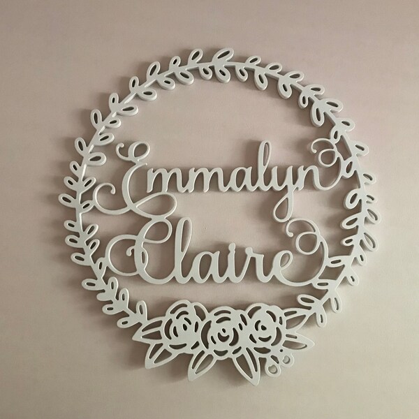 Round Name Sign - Custom Wreath Decor - Dorm Room Decor - Personalized ...