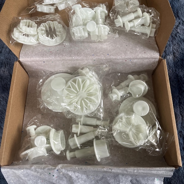 Happy Birthday Cookie Cutter Outline | Script Text Cookie Cutter ...