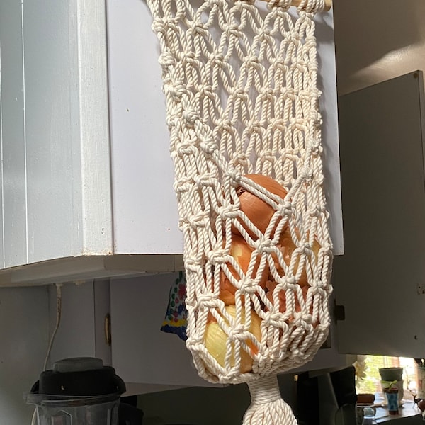 Macrame Hanging Fruit Basket: Boho Kitchen Decor, Vegetable Storage - Etsy