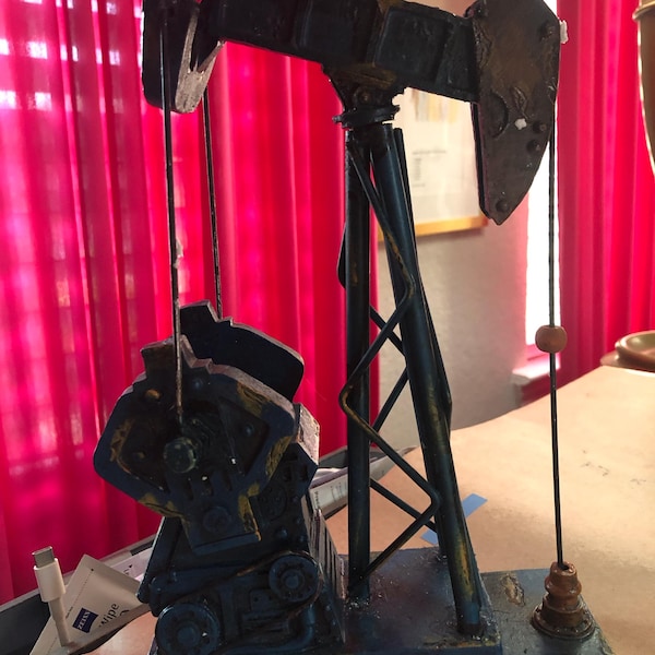Landman | Oilman | Oil Rig | Oil Rig Sculpture | Pumpjack Art | Oil ...