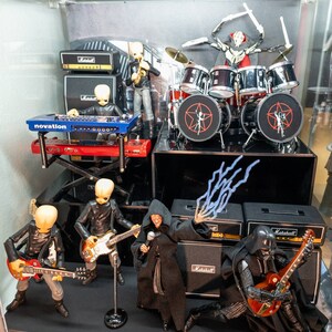 Miniature Figure Action Traveller Hiking Climbing Scale 1:87 NO PREISER ...