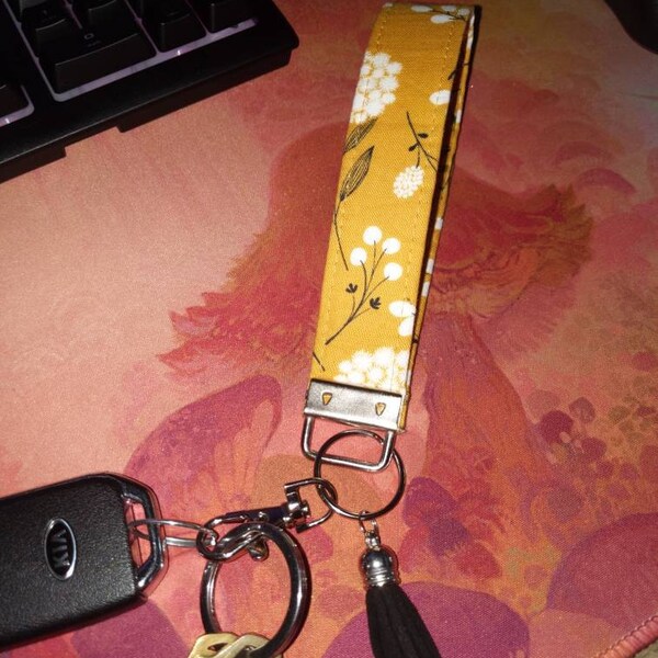 Gold Floral Key Chain for Woman, Yellow Key Fob Wristlet, Keychain ...
