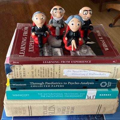 Sigmund Freud Reflecting on the Divan / Freud Figurine / Freud Handmade ...