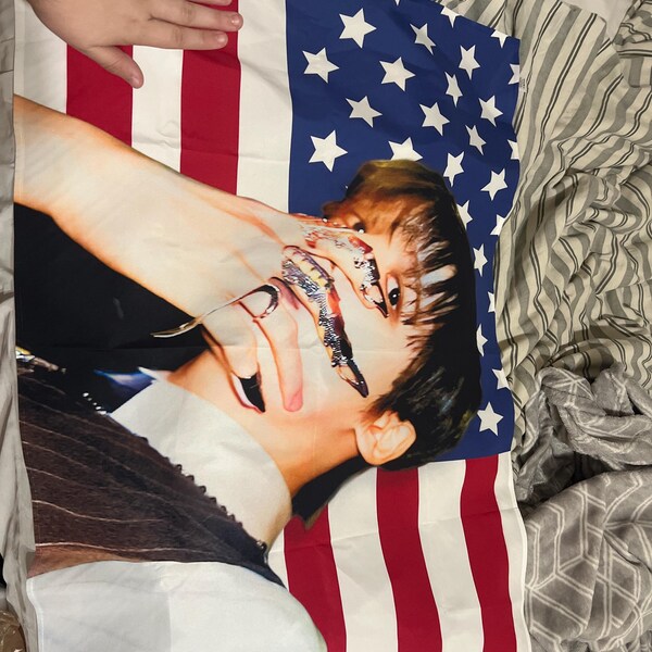 SHINEE Taemin Shirtless Gym Selfie Flag Banner, SHINEE Taemin Kpop Sk ...