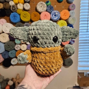 LOW SEW Grogu Crochet Pattern - Etsy